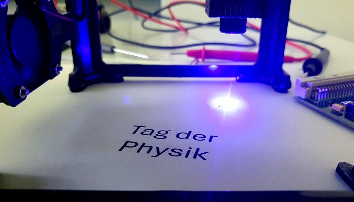Laserphysik und Optik begeistern am Tag der Physik - Technische Physik